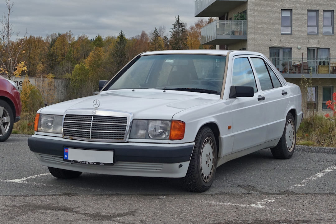 Mercedes-Benz W201 - Terjes biler - Mercedes Benz' første småbil.