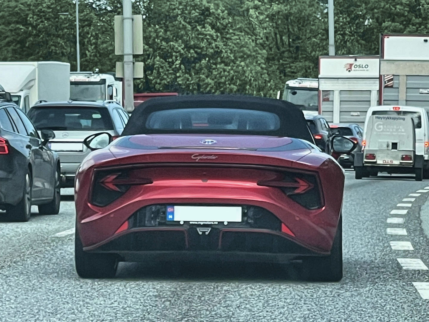 Lamborghini Revuelto - Terjes biler - Ladbar hybrid